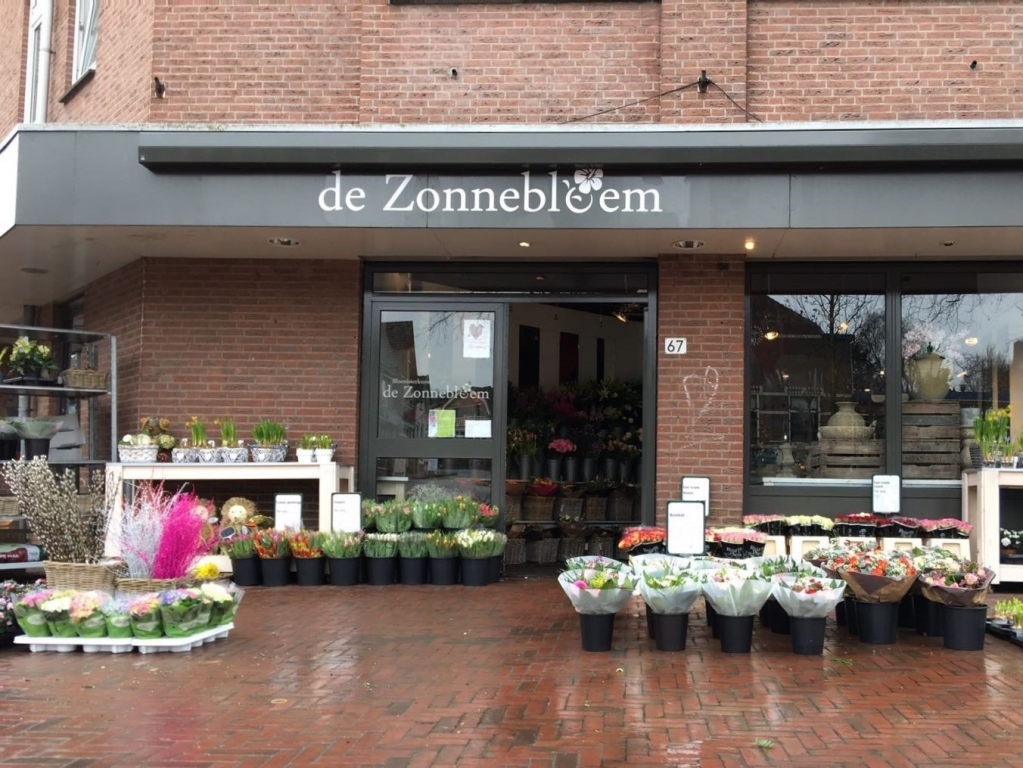 Bloemsierkunst Rhenen (De Zonnebloem) - Tuincentrum en Bloemist in ...